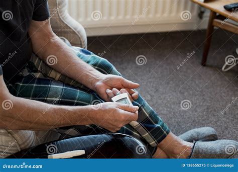 Diabetic Man Checking Glucose Levels Stock Image Image Of Hypoglycemia Finger 138655275