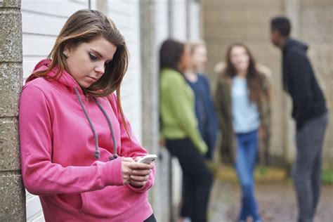 Women And Cybersex Addiction The Right Step
