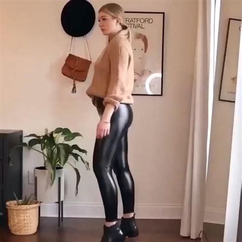🎁early Christmas Sale 2023 🎁 S Shaped Pu Leather Leggings [video