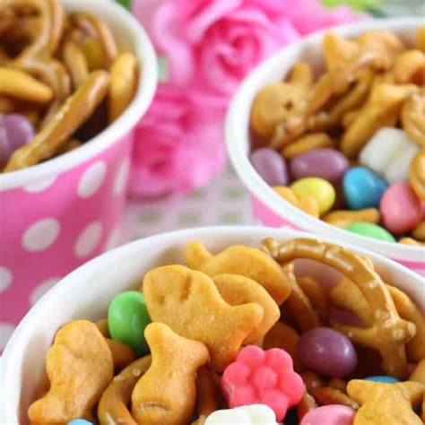 Super Simple Spring Snack Mix Because Mom Says
