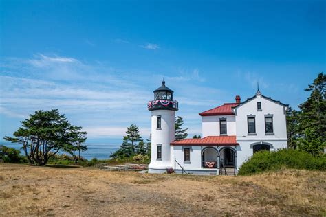 Guiding Lights Explore 10 Lighthouses In Washington State