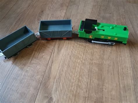 Thomas Trackmaster Duck Train With Trucks Battery Operated Tomy 2009