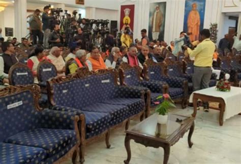 Cg News विष्णुदेव सरकार में मंत्री मंडल का विस्तार ये मंत्री ले रहे शपथ