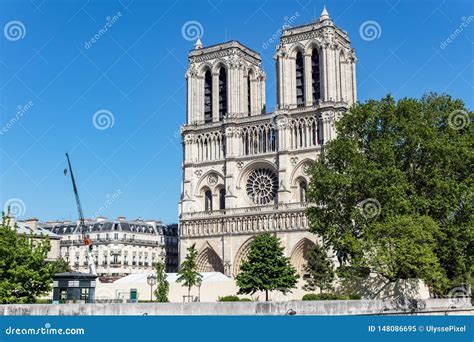 Notre Dame De Paris Trabajo Del Refuerzo Despu S Del Fuego Imagen Editorial Imagen De