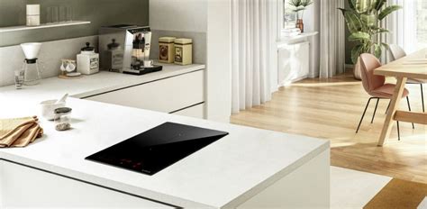 Индукционен плот Elica Ratio 302 Plus Bl Супер компактен индукционен плот отличаващ се със