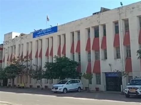 Staff Of Private Schools And Their Qualifications Will Be Listed On The Public Notice Board