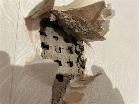 What Is This Grid Behind Our Wallpaper R Diy