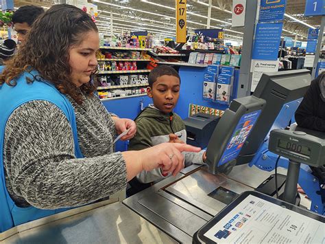 Field Trip To Walmart Shows Students All Aspects Of A Career In Retail Pine Bush Central