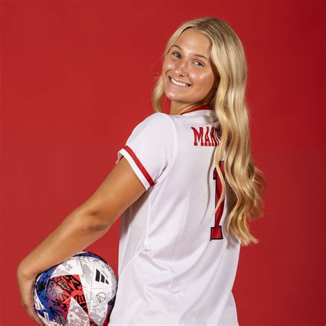 Ava Makovicka Nebraska Cornhuskers Nil Profile Opendorse