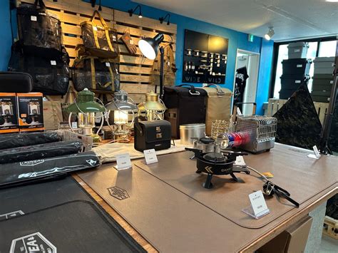 와이드와일드 🏕️ 와이드와일드 4층은 캠핑용품을 보실 수 있는 캠핑용품점입니다 다양한 제품들을