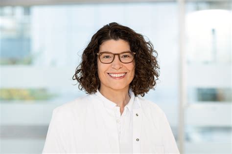 Vortrag Zum Thema Brustkrebs In Der Vhs Pinneberg