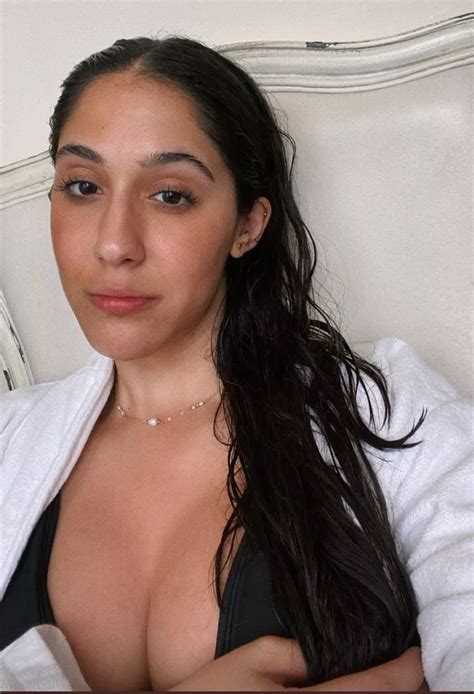 Georgina Nudes Cleavage NUDE PICS ORG