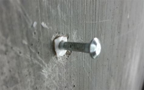 콘크리트 벽에 못박기 네이버 블로그