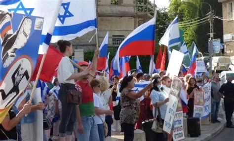 Крупный митинг в поддержку СВО прошел в Израиле Политика