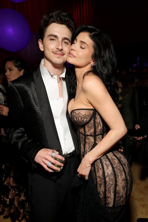 See Timothée Chalamet And Kylie Jenners Pda At 2025 Vanity Fair Oscar