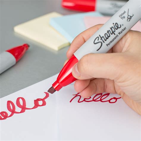 Sharpie 38202 Red Chisel Tip Permanent Marker 12 Pack