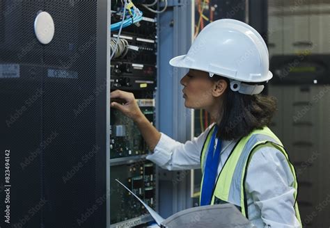 Network Engineer Data Center And Server Room For Internet