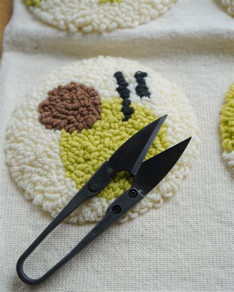 Магазин инструментов и материалов для ковровой вышивки