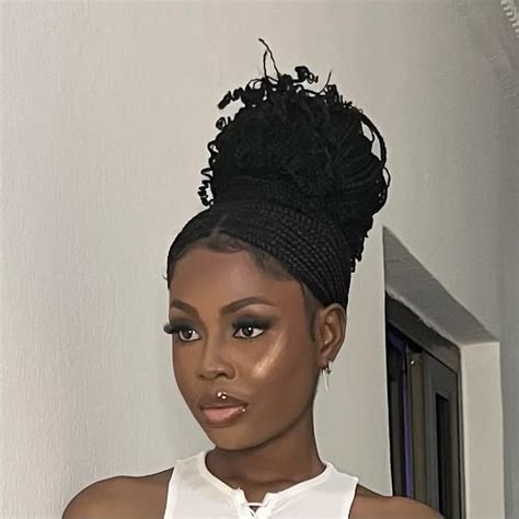 Casia🌹 May Casia • Threads Say More