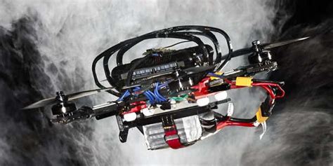 Drones Fly Faster Than Human Race Pilots Based On A New Algorithm