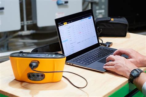 Fluke Smft 1000 Multifunction Pv Tester Performance Analyzer I V Curve Tracer Fluke