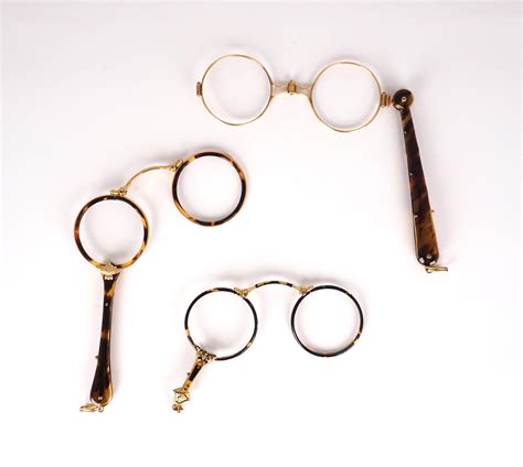 Ensemble De 3 Lunettes Anciennes Pliables Monture En Métal Et écaille Sans Les Verr