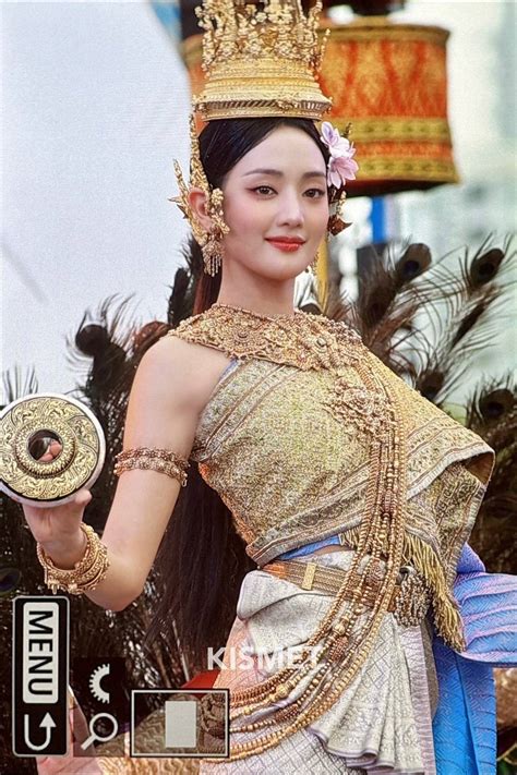 오늘 태국 전통의상 입고 태국 송크란 축제 참석한 여자아이들 민니 인스티즈instiz 이슈 카테고리