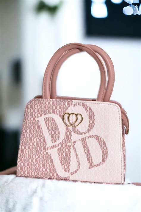 Blush Heart Front Bag Virtual Levels