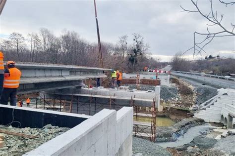 До средата на април ще е готов новият мост между Царево и Ахтопол