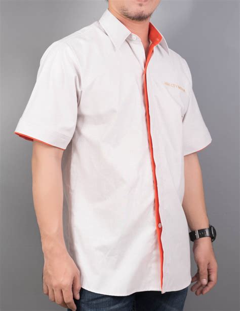 แบบเสื้อเชิ้ตแขนสั้นพนักงานชาย ปักอกซ้าย 1 จุด