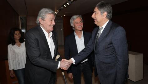 У Франції у рамках проєкту солідарності з Україною Ален Делон продекламував вірші Шевченка