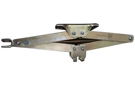 Mild Steel Car Scissor Jack For Automobile Industry Sizedimension
