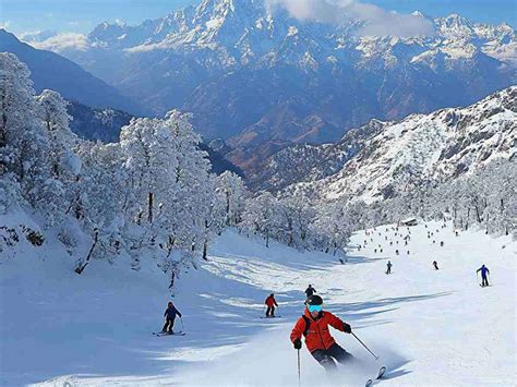 Gulmarg To Shimla 5 Most Beautiful Places To Experience Snowfall In India