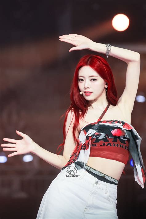 Yuna 😋 Itzy : r/KpopArmpit