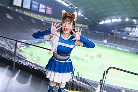 「きつねダンス」で球場を盛り上げるファイターズガール12名の素顔。ダンスの魅力、熱くなった試合を語ってもらった 12ページ目 Web