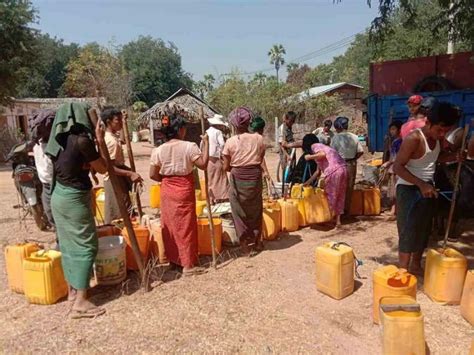 ဝေမျှခြင်းပရဟိတမိသားစုမှ စံပြကျေးရွာသို့ သောက်သုံးရေ ၁၆၀၀ဂါလံလှူဒါန်း