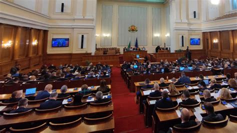 Формирането на комисии влиза в дневния ред на парламента Новини бг