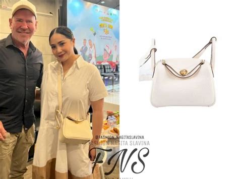 Nagita Slavina Pamer Tas Mewah Harga Bikin Tercengang Rumah Lantai Digendong Mama Gigi