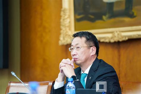 Л Энх Амгалан Англи хэлийг нэгдүгээр ангиас заах тухай үг өгүүлбэр заалт боловсролын хуулийн