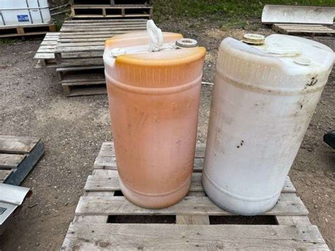 2 15 Gal Plastic Barrels Lee Real Estate And Auction Service