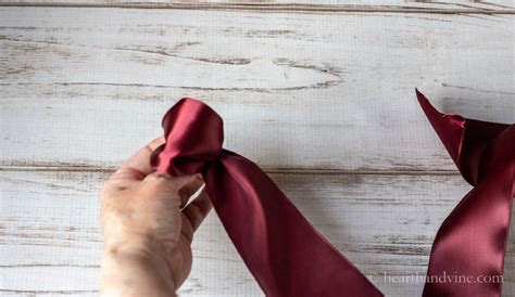 How To Make A Bow Hearth And Vine