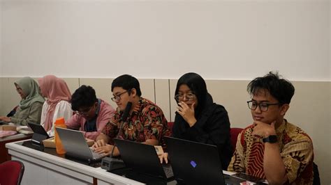 Webinar Analisis Matematika Seri 1 “analisis Fungsional” Universitas