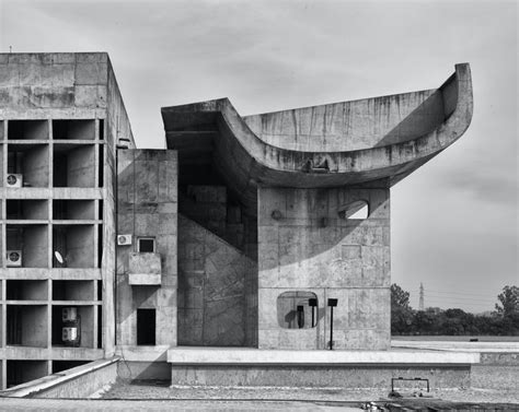 Brutalist Architecture Origins Characteristics And Examples Le Corbusier Brutalist