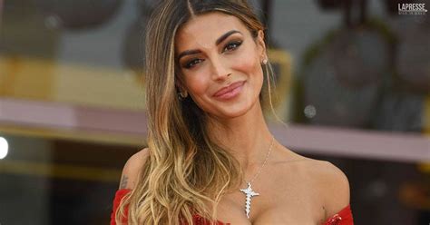 Cristina Buccino è Stupenda Le Foto In Intimo Su Instagram
