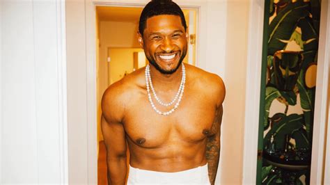 Usher Drops His Pants