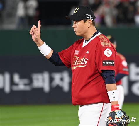 이대호 수비 요정[포토]