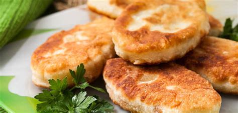 Смажені пиріжки як приготувати рецепти пиріжків Кулінарія Foodoboz