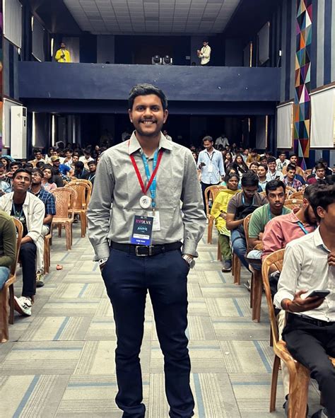 Leadership Bodylanguage Growthmindset Successtips Rishav Mishra