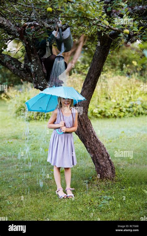 Unter Dusche Fotos Und Bildmaterial In Hoher Aufl Sung Alamy