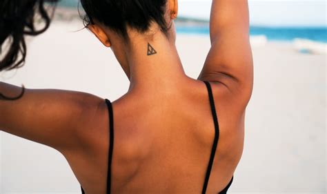 Back Of Neck Tattoo Designs For Women